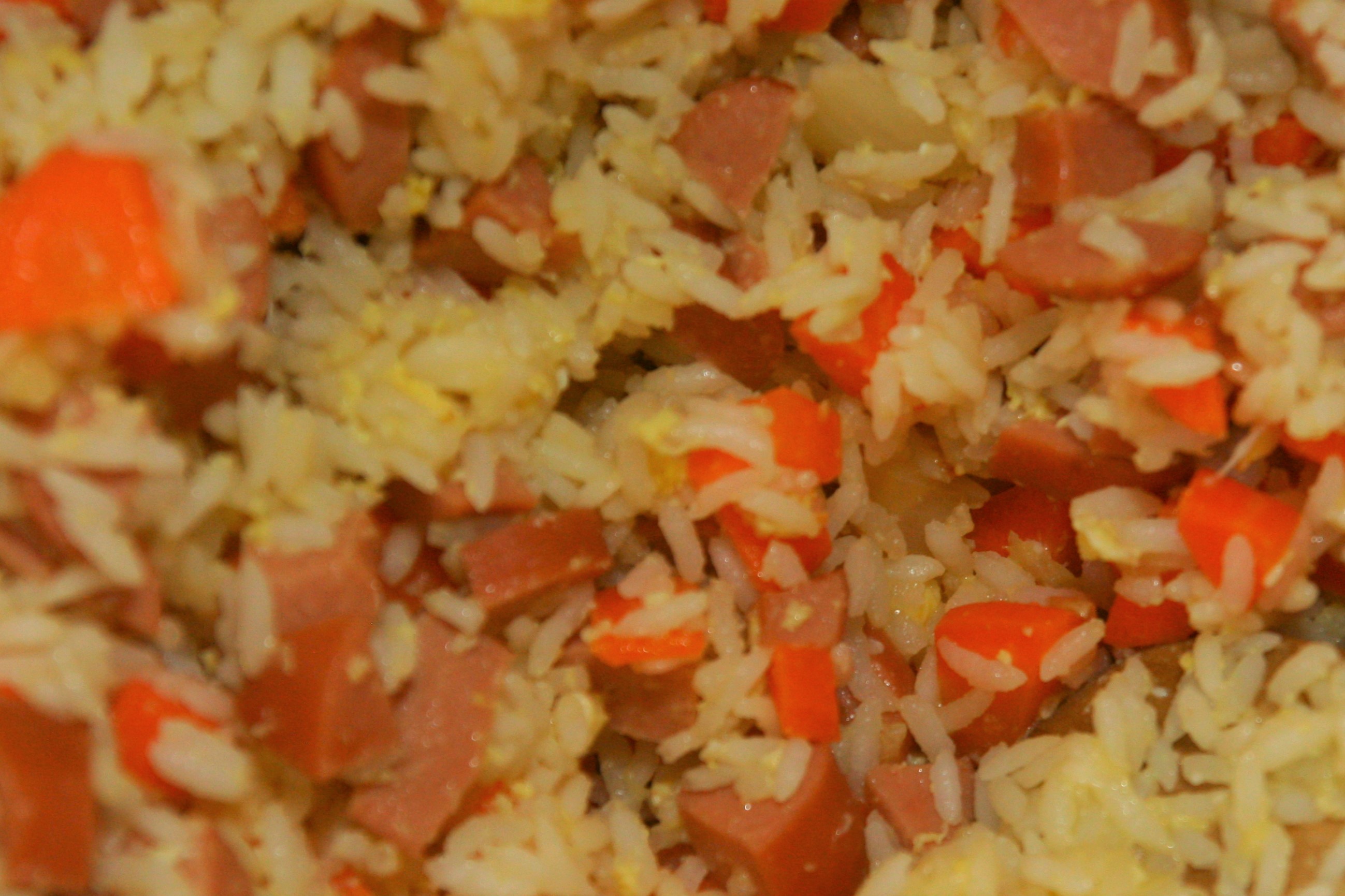 Fried Rice with Hot Dog Sausages – Julie.Nutrition Simple & Tasty