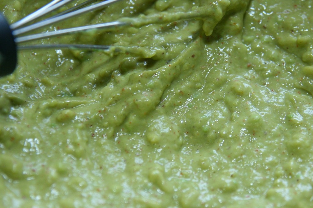 Avocado puree with yoghurt – Guacamole-style dip and spread – Julie ...