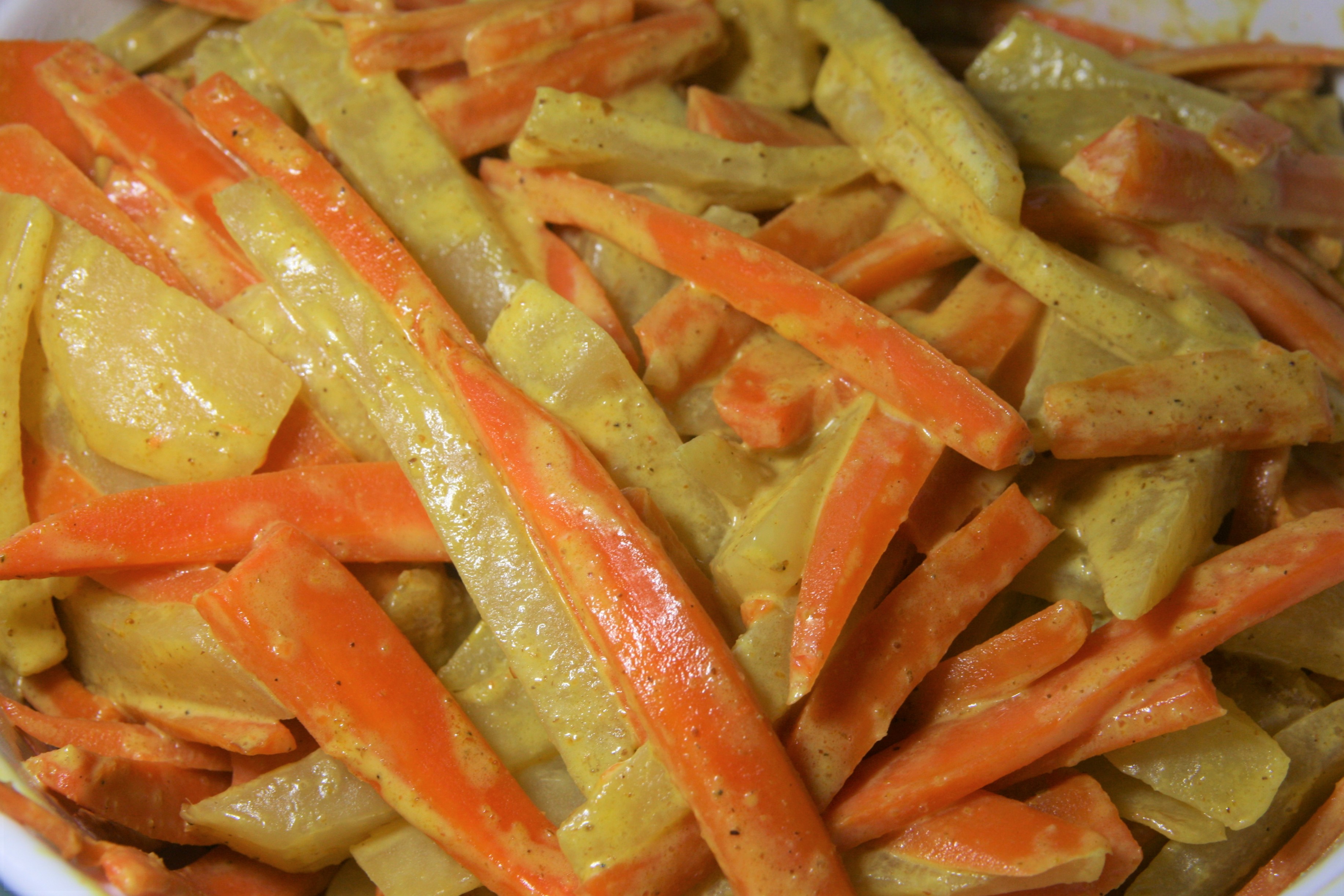 Poêlée crémeuse de chou-rave et carottes au curry – Julie.Nutrition ...